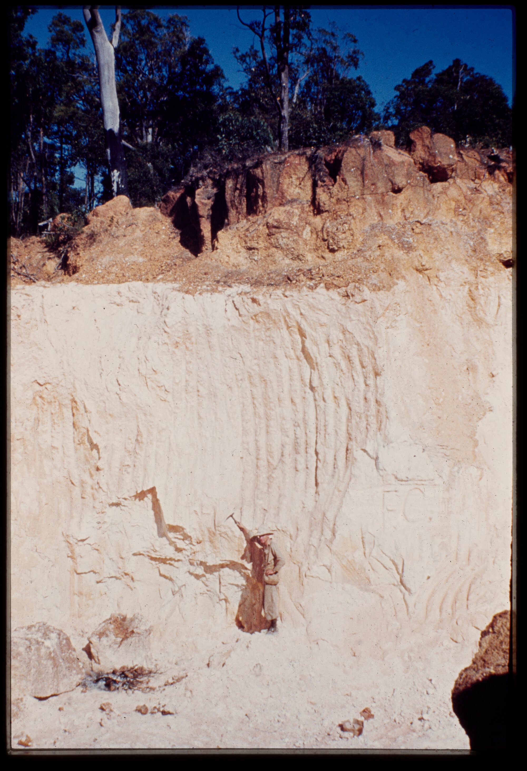 UWA_CS_K0592 | UWA Collected